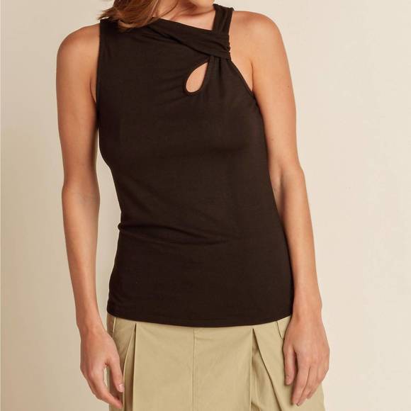 Red Haute | Tops | New Red Haute Asym Keyhole Tank In Black | Poshmark